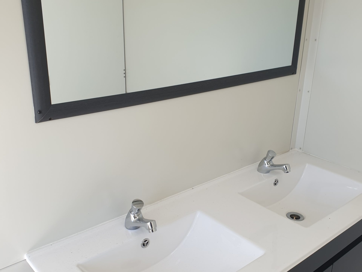 Posh Loos | Luxury Portaloos Northland – Quality Made Trailers